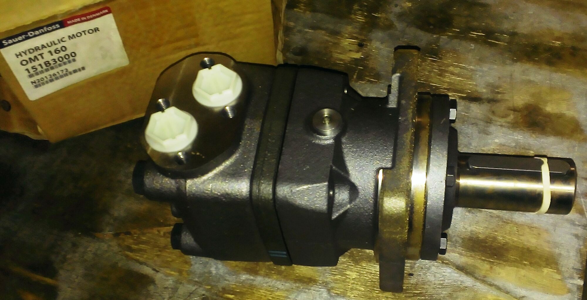 Гидромотор OMT 160 151B3000 шпонка 40 мм Danfoss Power Solutions, Зауэр-Данфосс, цена в Чехове ...