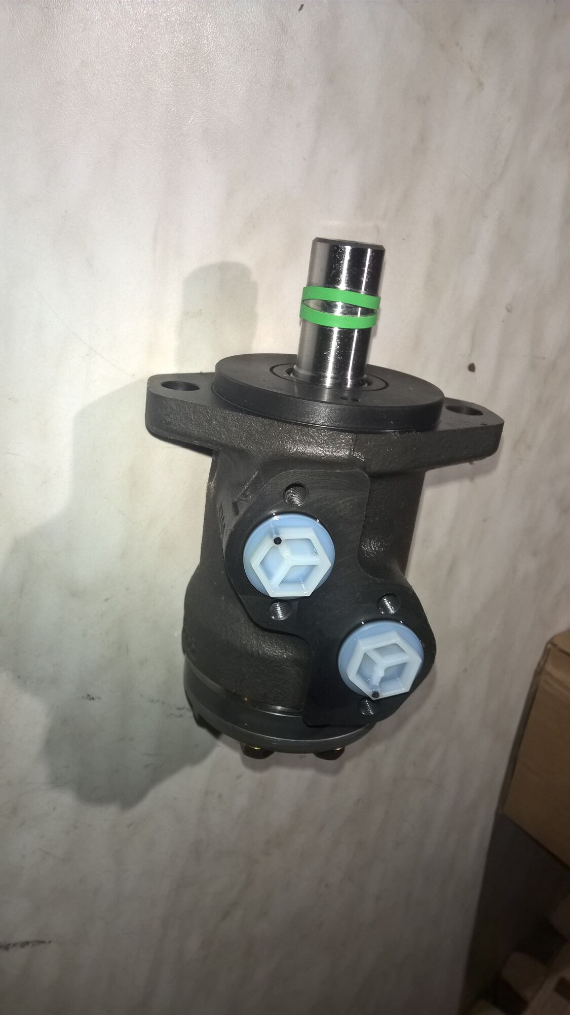 Гидромотор OMPX-080 11186721 А2 25 мм шпонка White Drive Danfoss Power ...